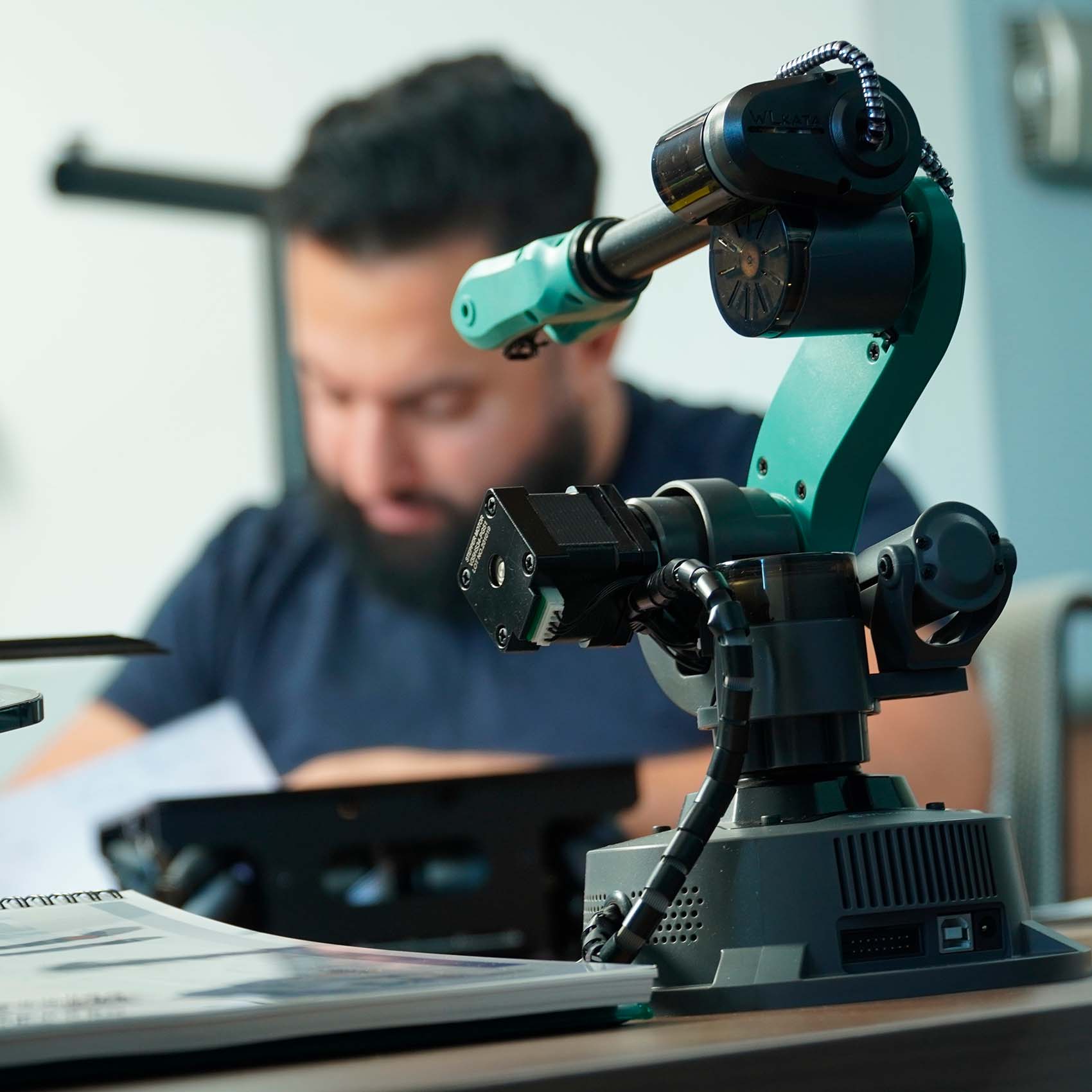 Wlkata robotics arm| desktop educational robotics solutions